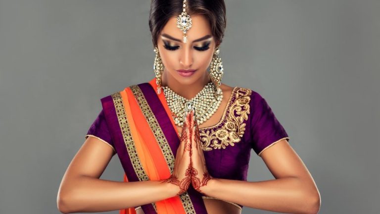 Namaste - The Meaning of Namaste - Yoga Pose Mastery